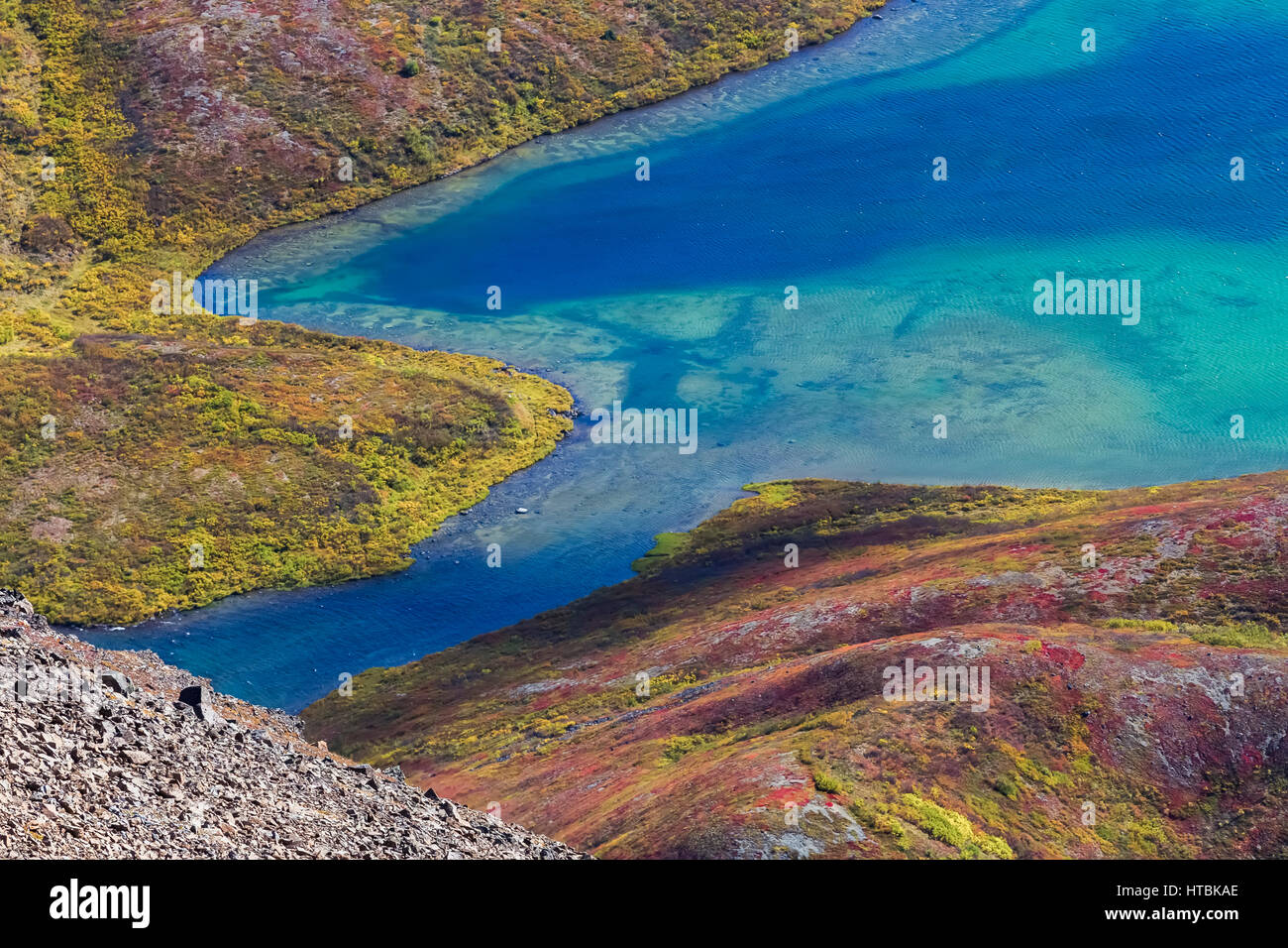 Vibrant autumn colors surround Landmark Gap Lake in the Amphitheater ...