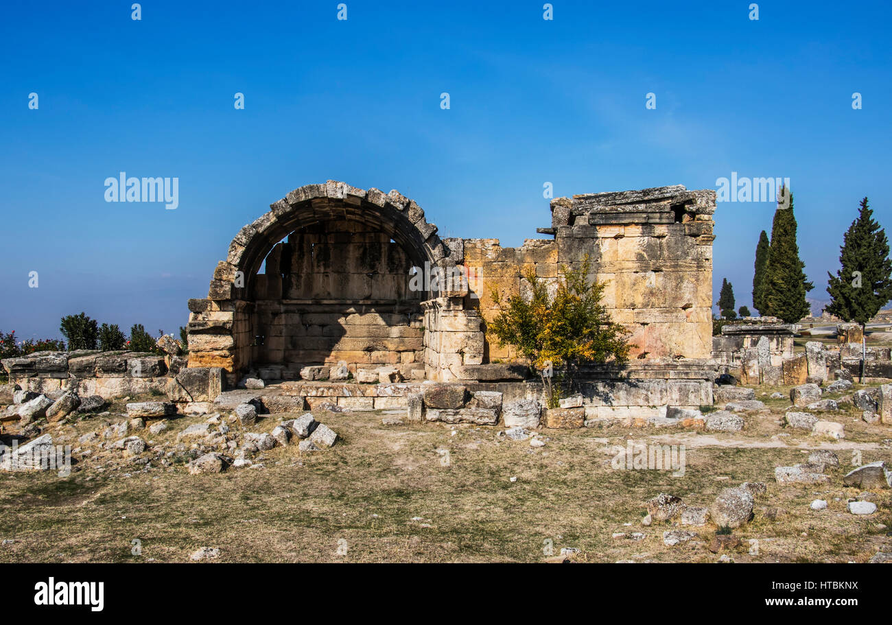 Archaeological site, Hierapolis-Pamukkale; Denizli, Turkey Stock Photo - Alamy