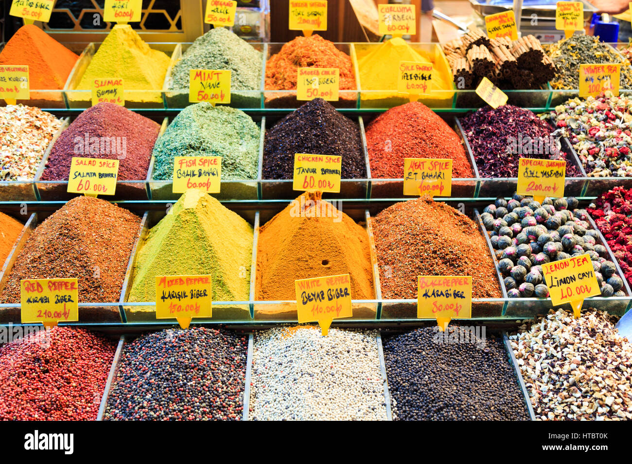 turkish spices store bazaar market istanbul turkey Stock Photo - Alamy