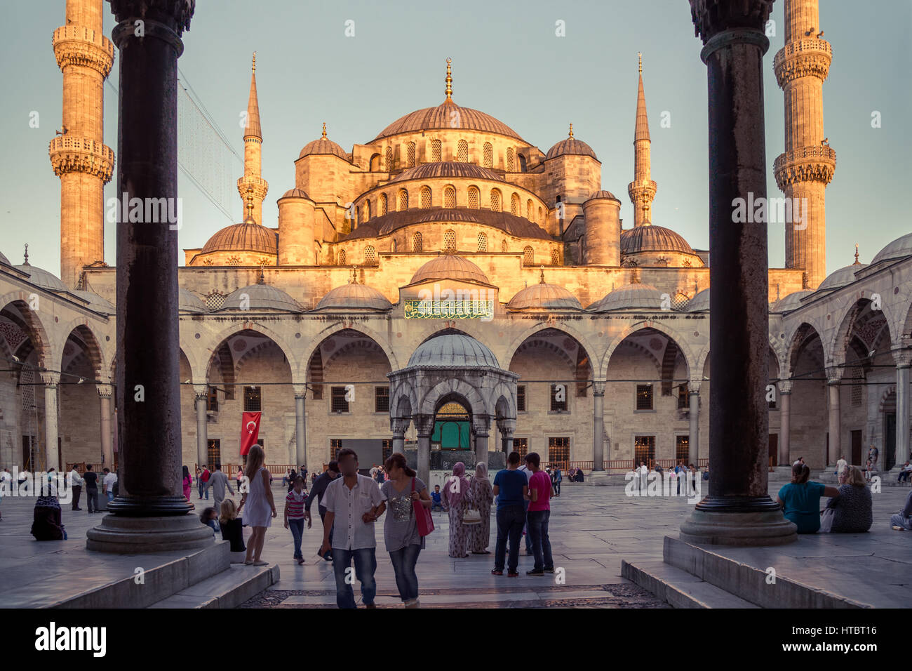 istanbul mosque fountain in the night turkey Stock Photo - Alamy