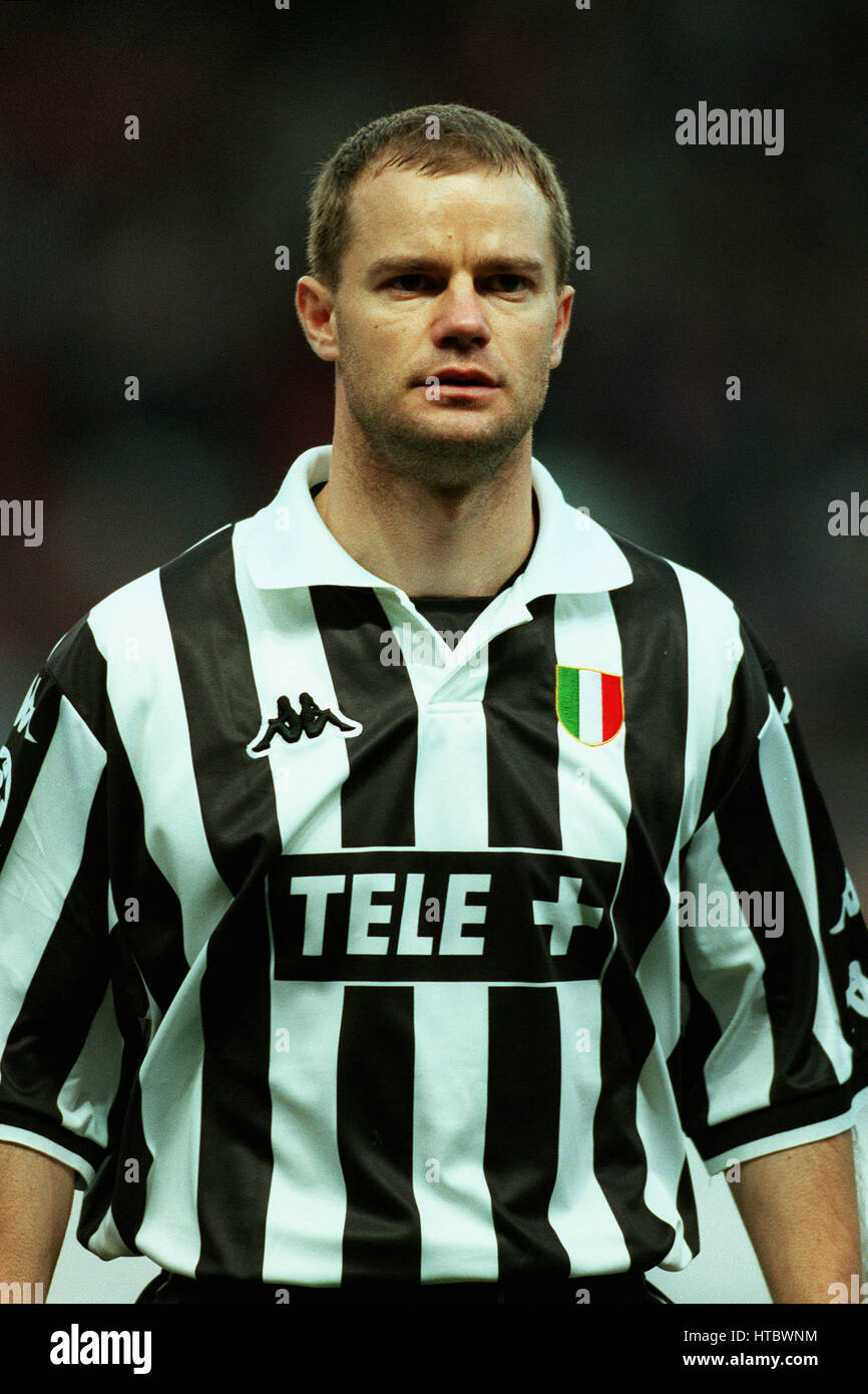 GIANLUCA PESSOTTO JUVENTUS 07 April 1999 Stock Photo - Alamy