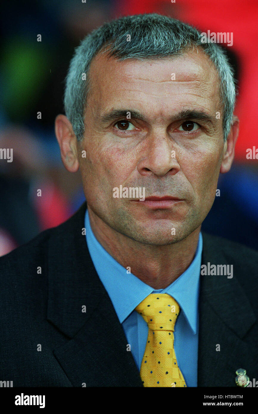 HECTOR RAUL CUPER REAL MALLORCA COACH 19 May 1999 Stock Photo - Alamy