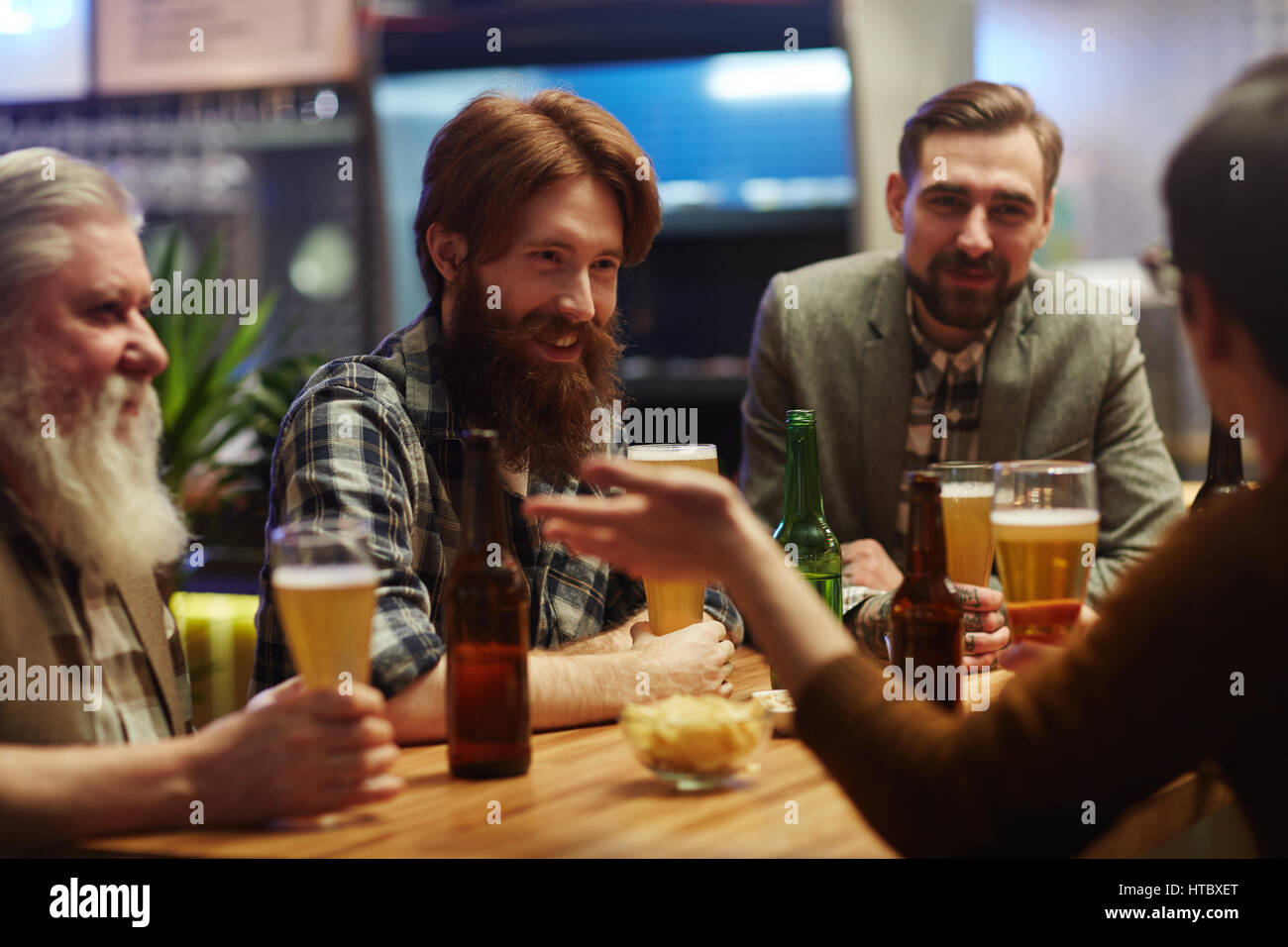Guys evening hi-res stock photography and images - Alamy
