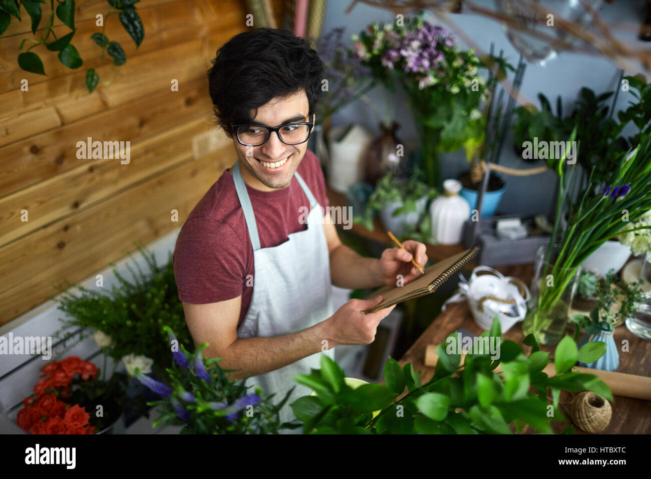 Makingnotes hi-res stock photography and images - Alamy