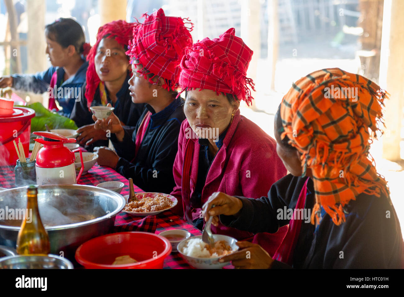 Myanmar (ex Birmanie). Inle lake. Shan state. Market day in the village ...