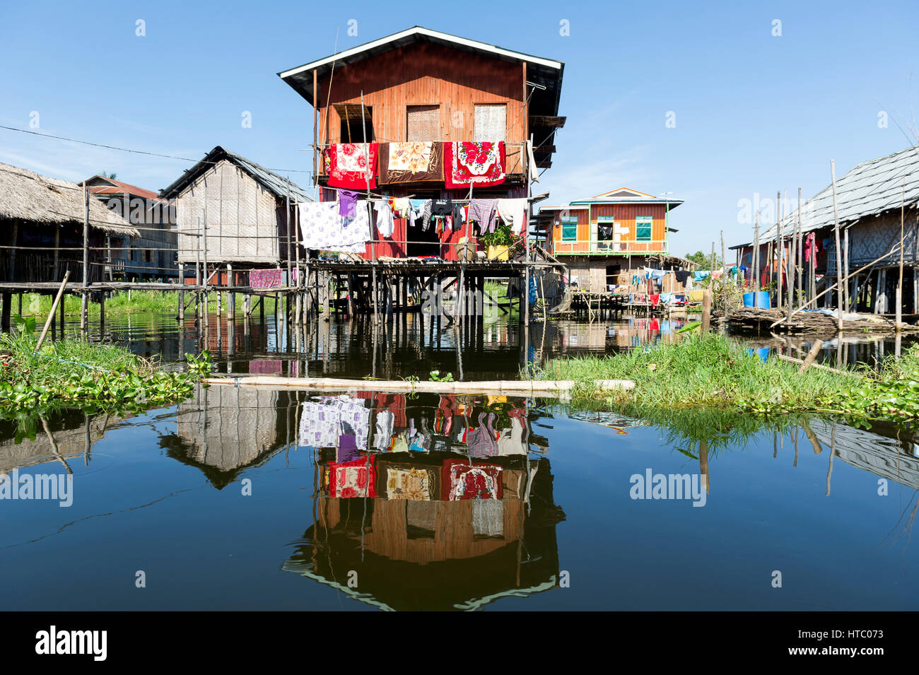 Wooden stilt houses inle lake hi-res stock photography and images - Alamy