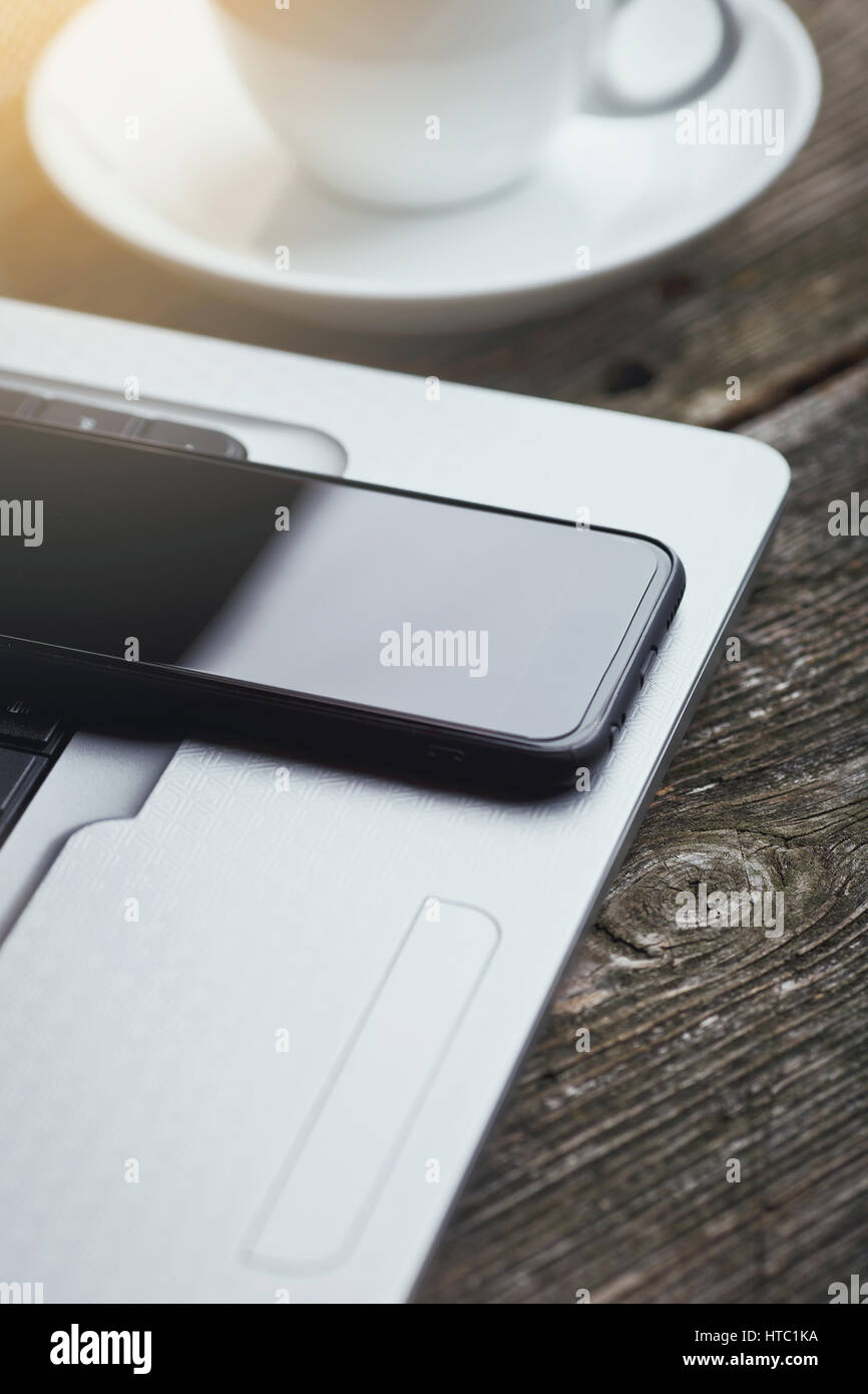 Laptop smartphone connectivity hi-res stock photography and images - Alamy