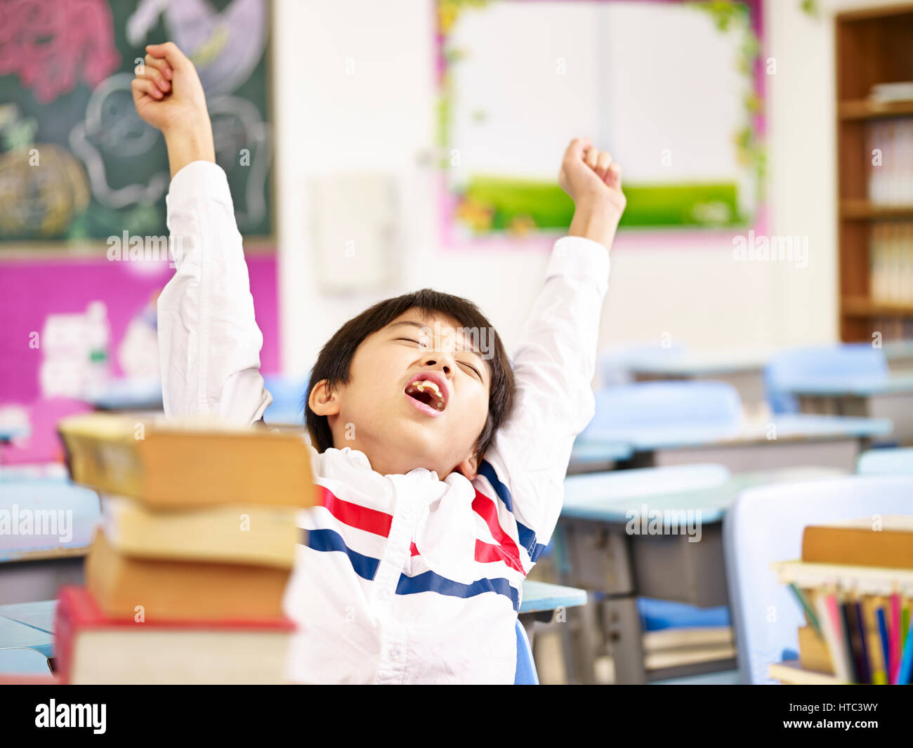 Chinese classroom stretch hi-res stock photography and images - Alamy