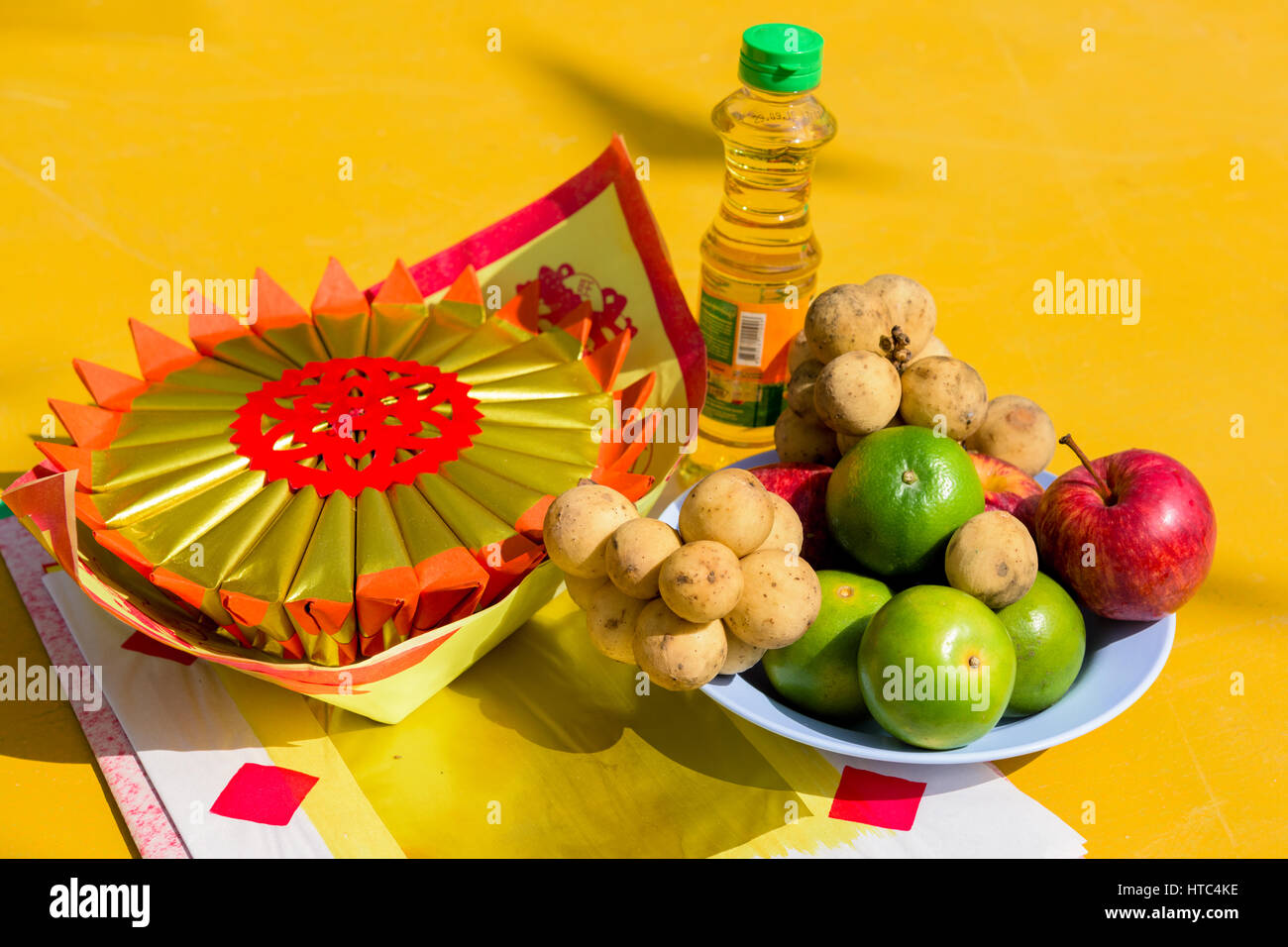 Food offering shrine hi-res stock photography and images - Alamy