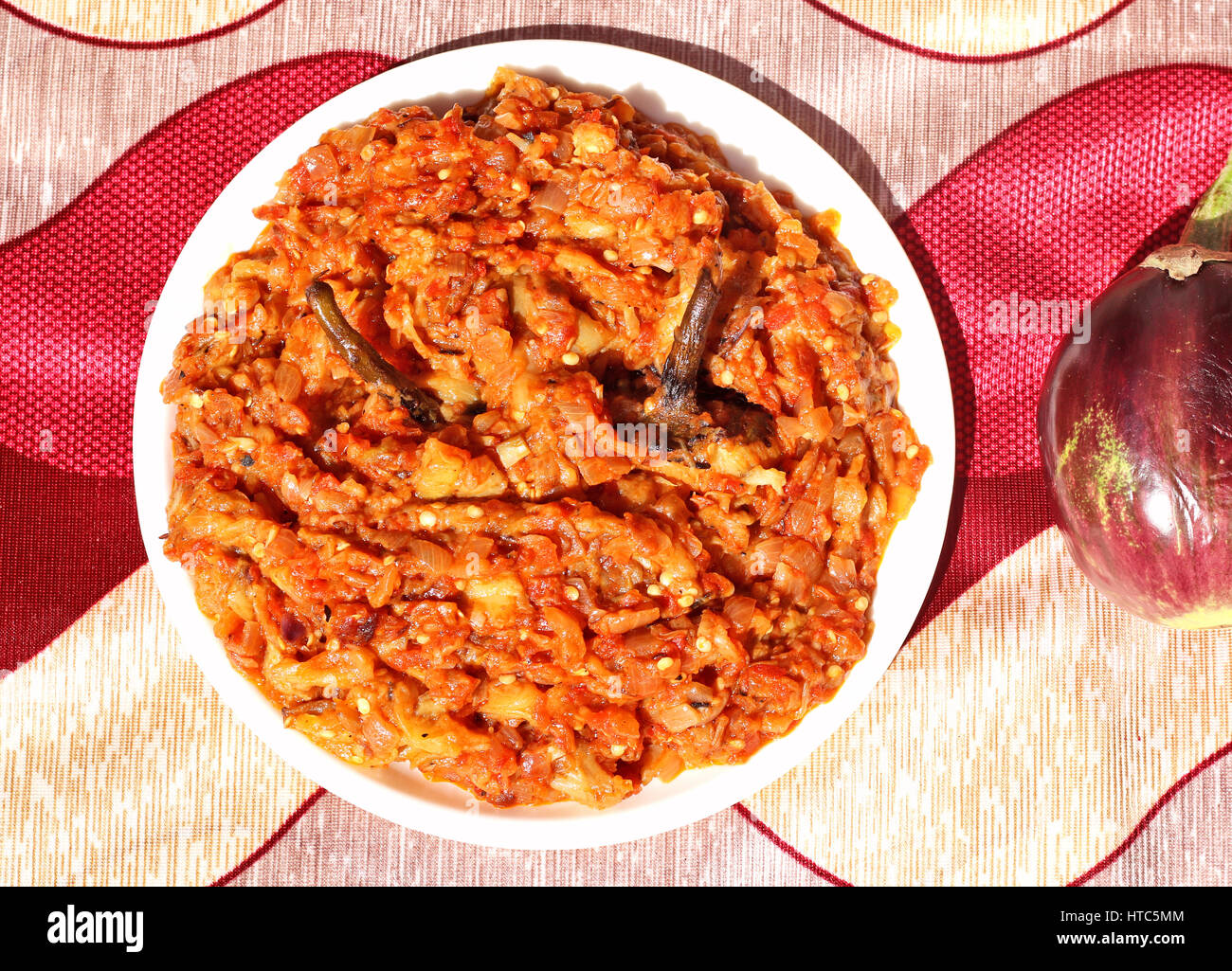 Baingan bharta (spicy eggplant puree Stock Photo - Alamy