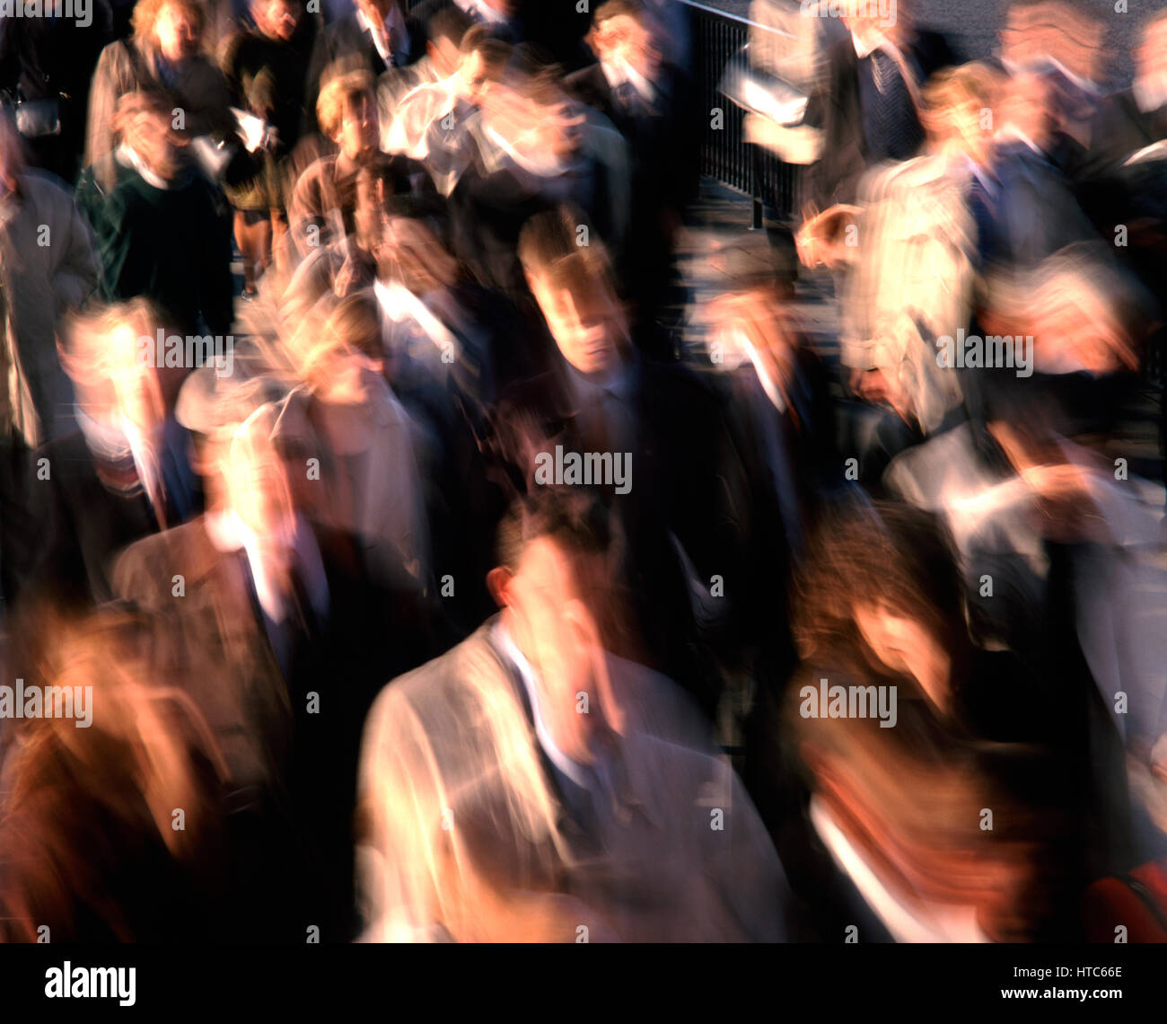 London bridge rush hour hi-res stock photography and images - Alamy