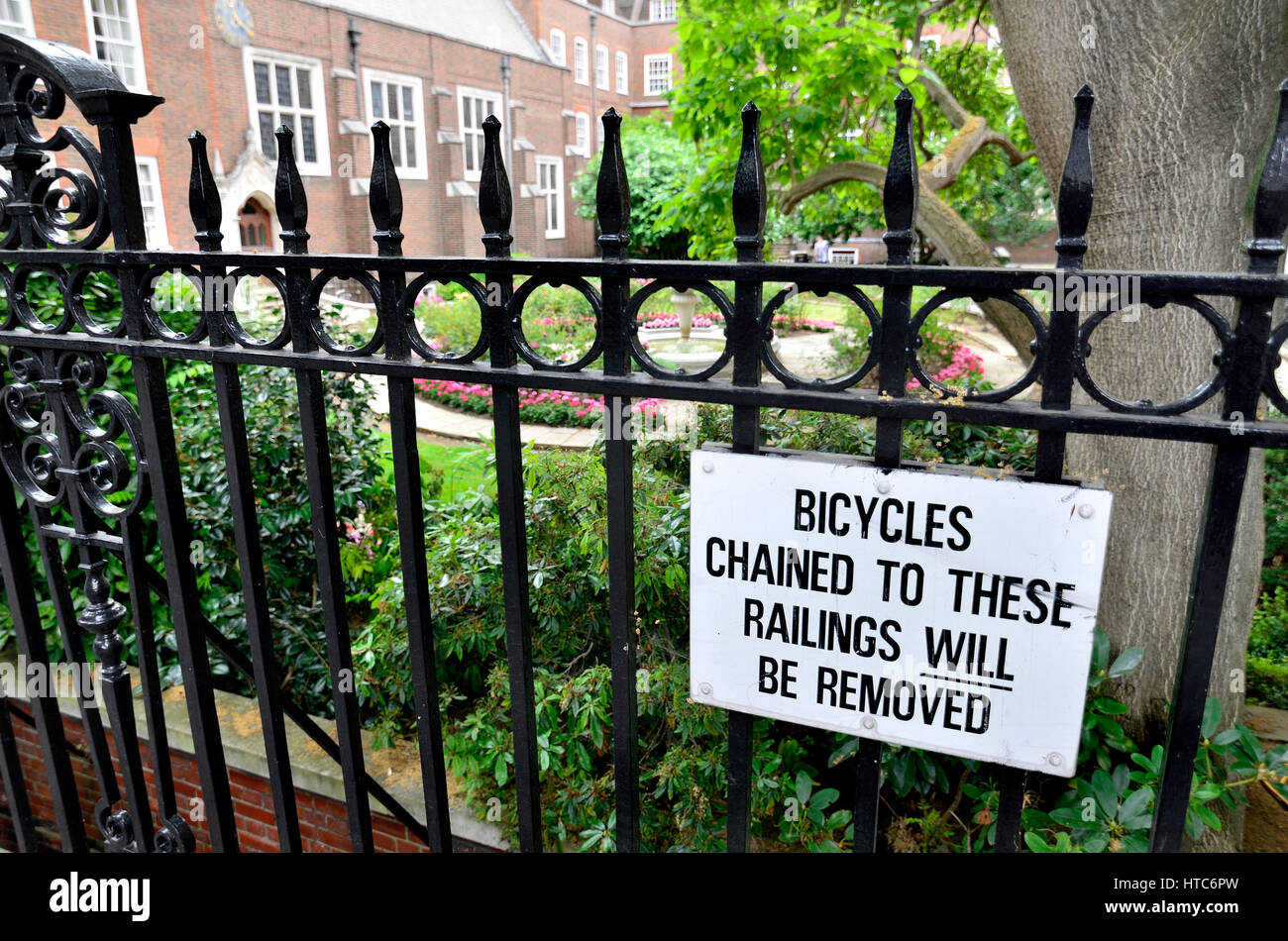 Do not lock bicycles to these railings hi-res stock photography and ...