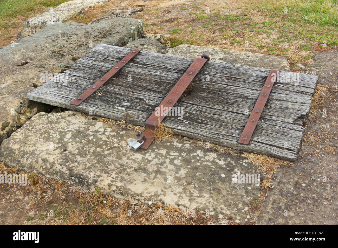 Wooden cover over old well, Port Arthur, Tasmania Stock Photo - Alamy
