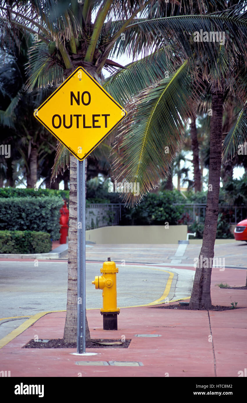 No Outlet Sign by the highway in Florida, USA Stock Photo - Alamy
