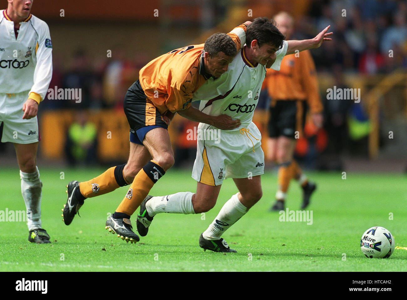 GARETH WHALLEY & KEITH CURLE WOLVES V BRADFORD CITY 09 May 1999 Stock ...