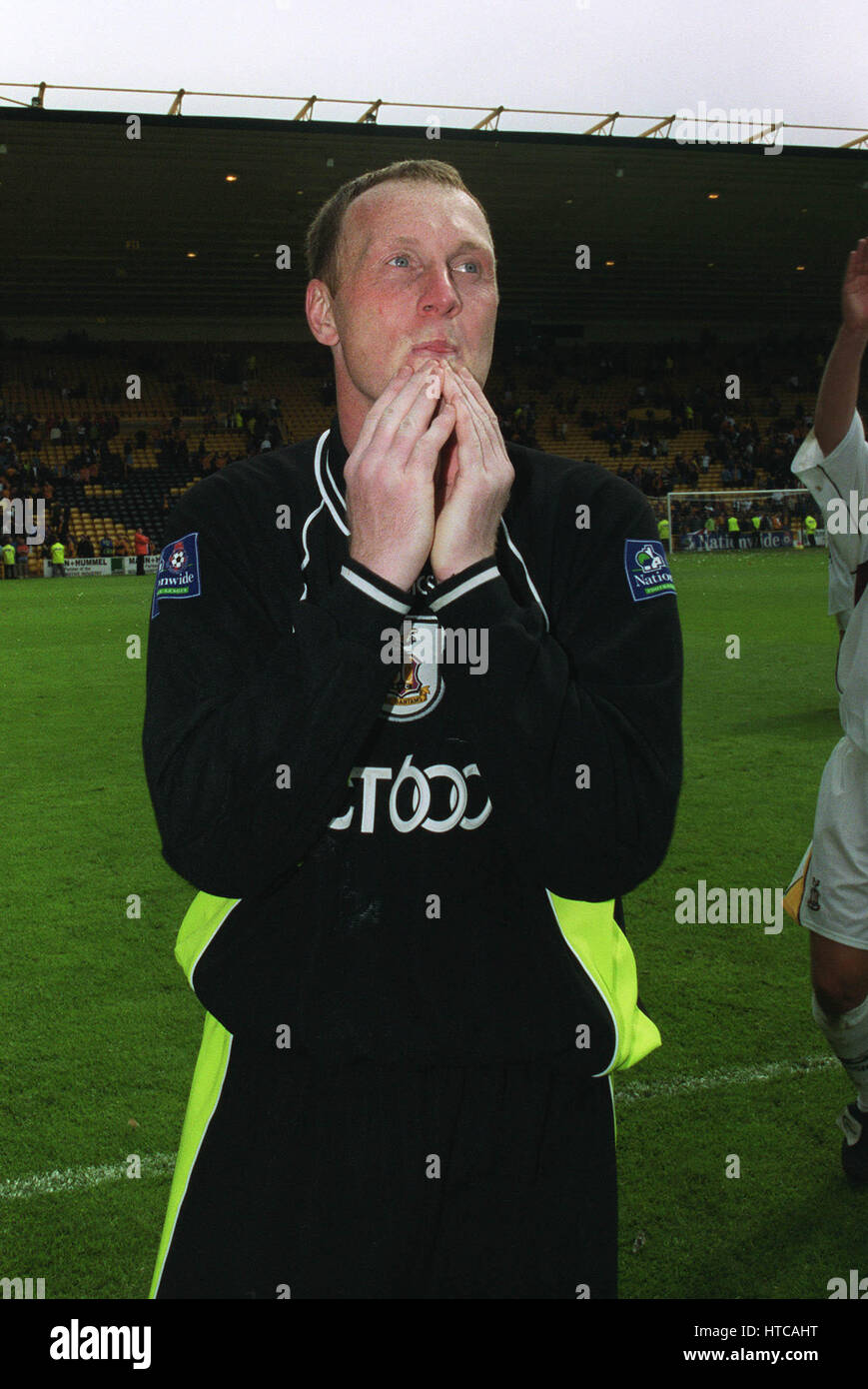 GARY WALSH CELEBRATES WOLVES V BRADFORD CITY 09 May 1999 Stock Photo ...