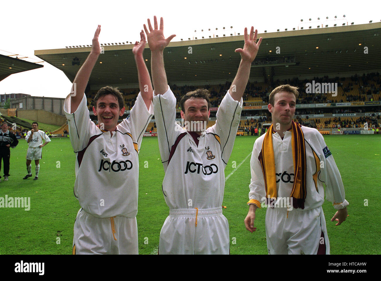 WHALLEY BEAGRIE & WRIGHT WOLVES V BRADFORD CITY 09 May 1999 Stock Photo ...