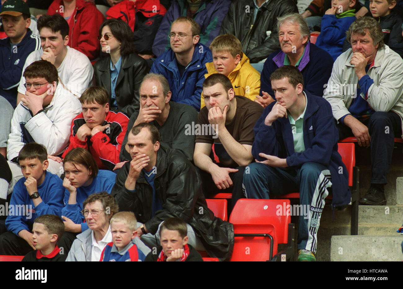 Anxious football hi-res stock photography and images - Alamy