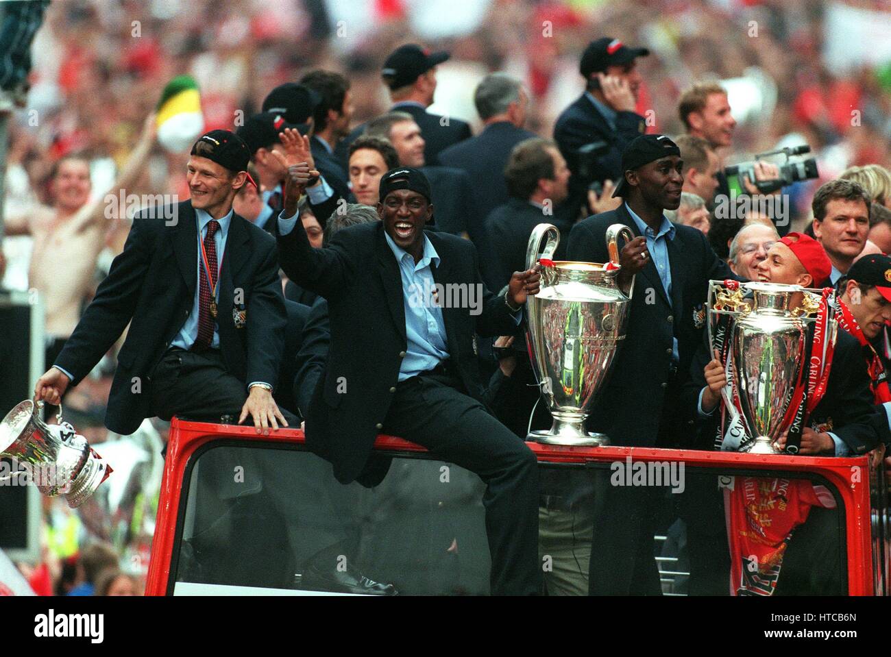 MANCHESTER UTD HOME COMING AFTER WINNING THE TREBLE 30 May 1999 Stock ...