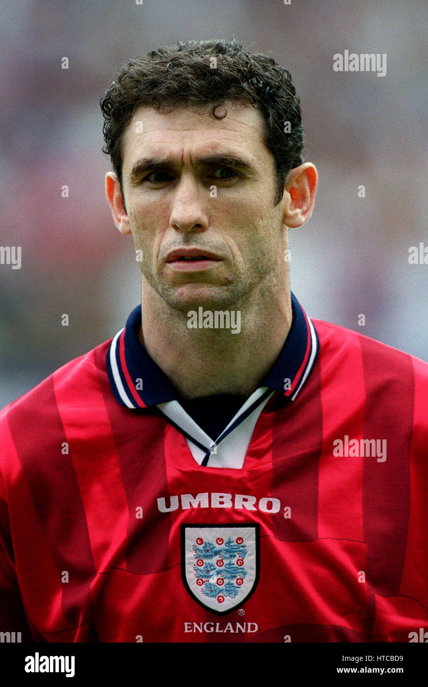 MARTIN KEOWN ENGLAND & ARSENAL FC 05 June 1999 Stock Photo - Alamy