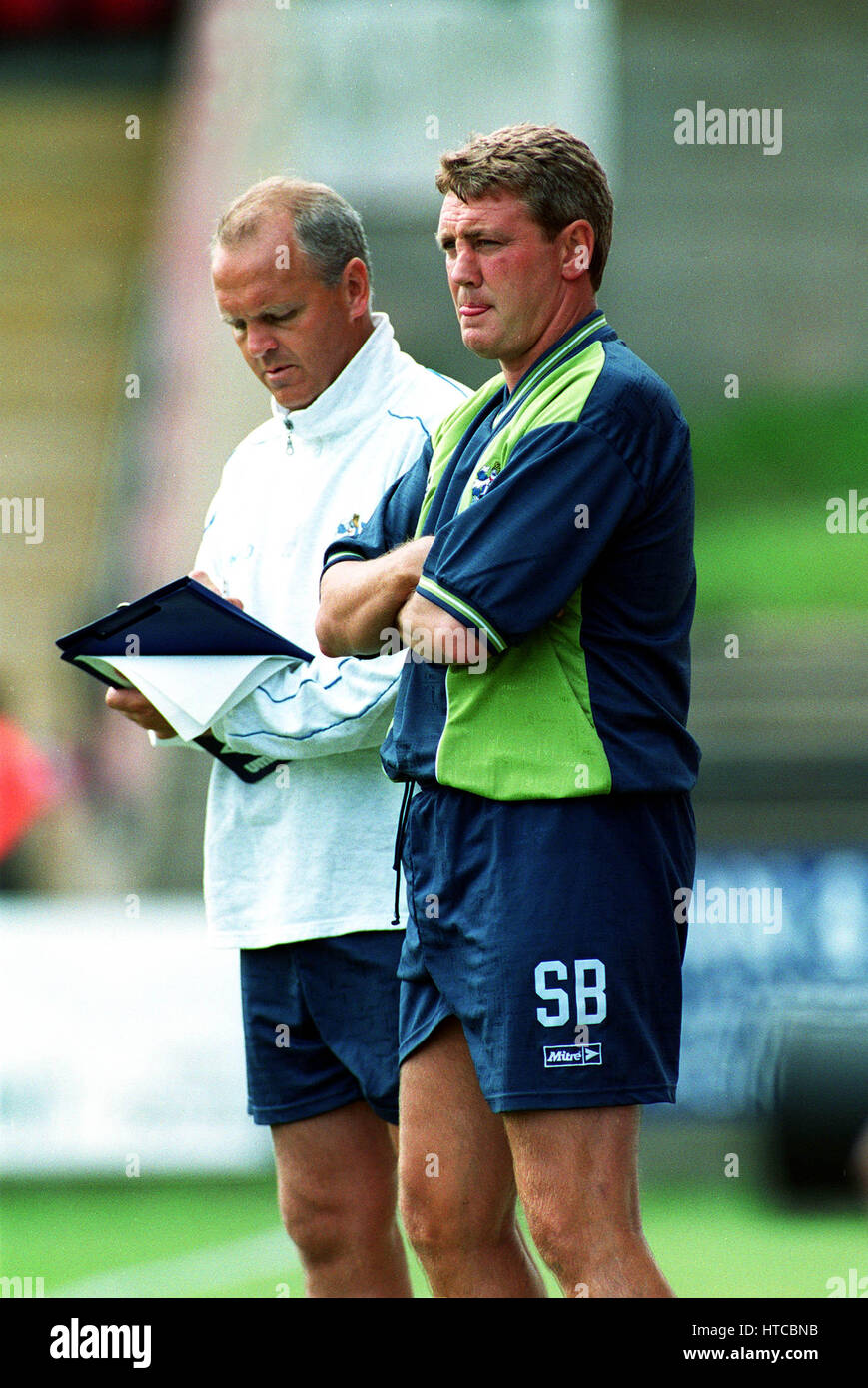 STEVE BRUCE & JOHN DEEHAN HUDDERSFIELD TOWN FC MANAGER 17 July 1999 ...
