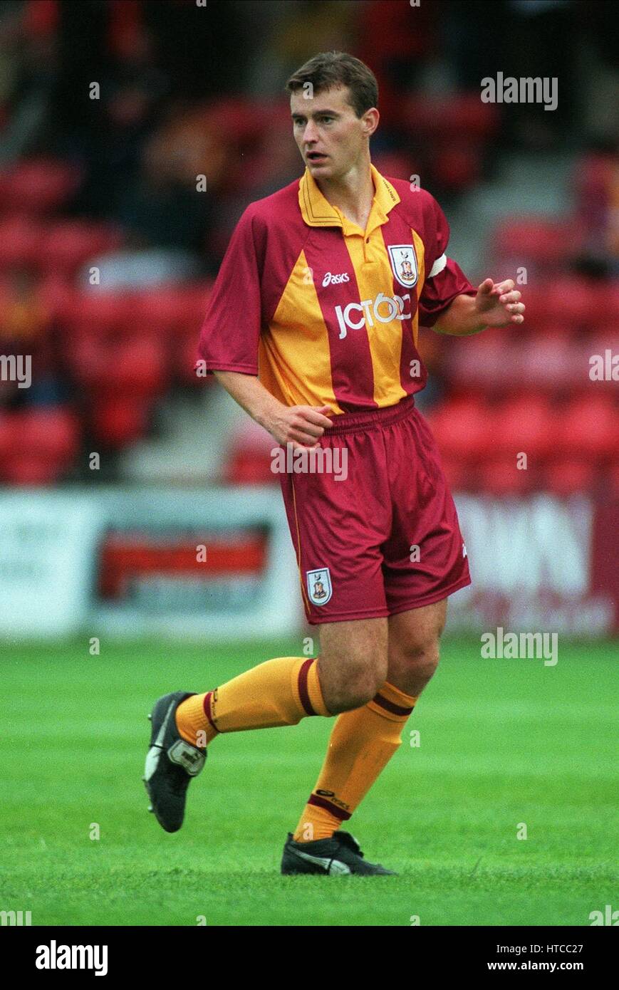 DAVID WETHERALL BRADFORD CITY FC 21 July 1999 Stock Photo - Alamy