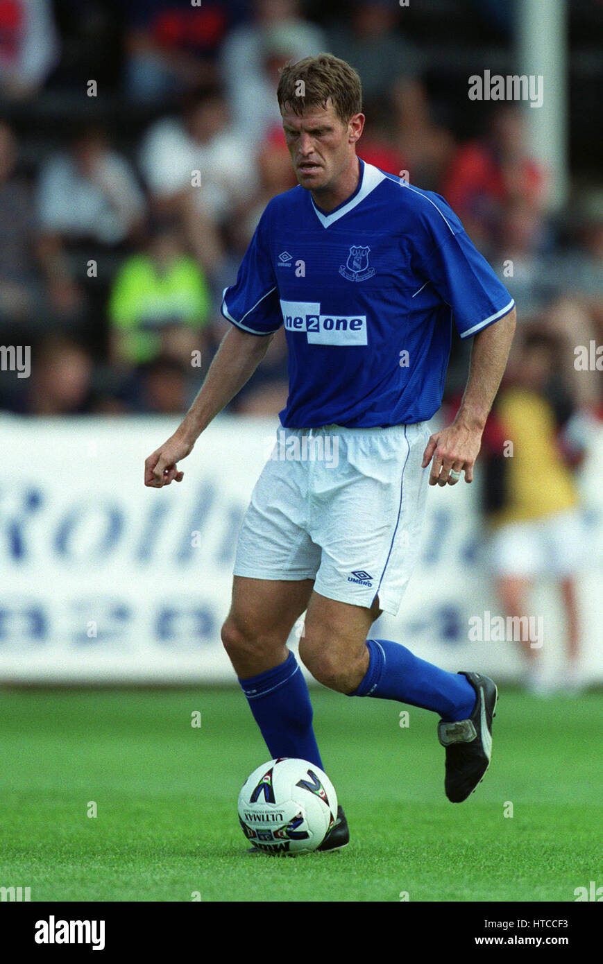 CRAIG SHORT EVERTON FC 24 July 1999 Stock Photo - Alamy