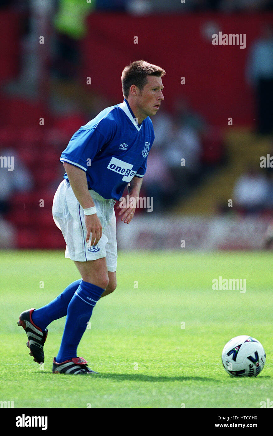 NICK BARMBY EVERTON FC 24 July 1999 Stock Photo - Alamy