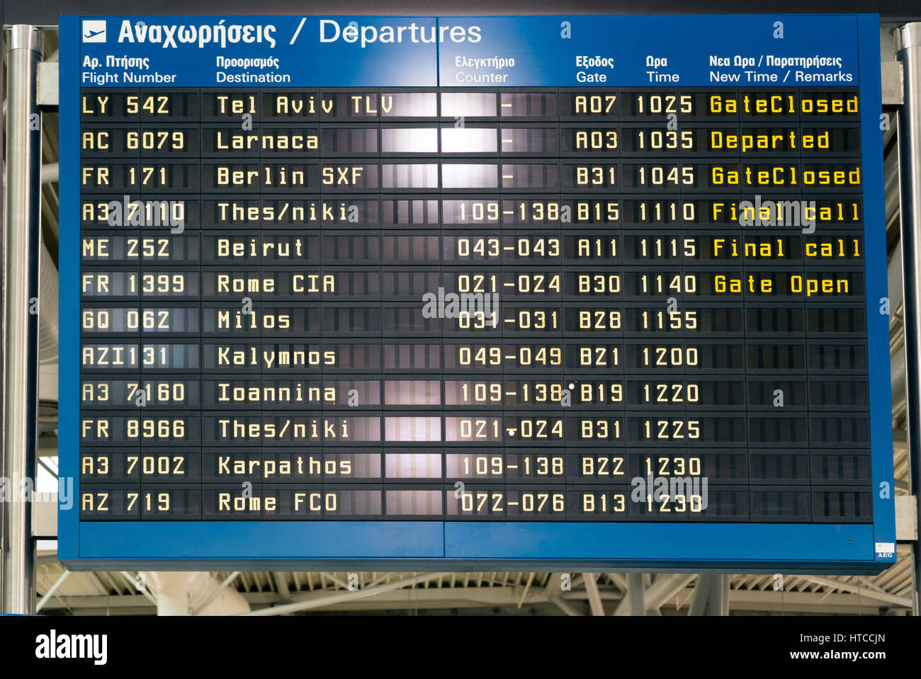 Airport information board Stock Photo - Alamy