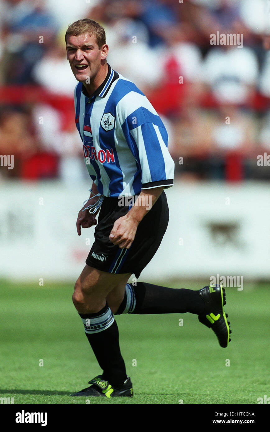 ANDY BOOTH SHEFFIELD WEDNESDAY FC 31 July 1999 Stock Photo - Alamy