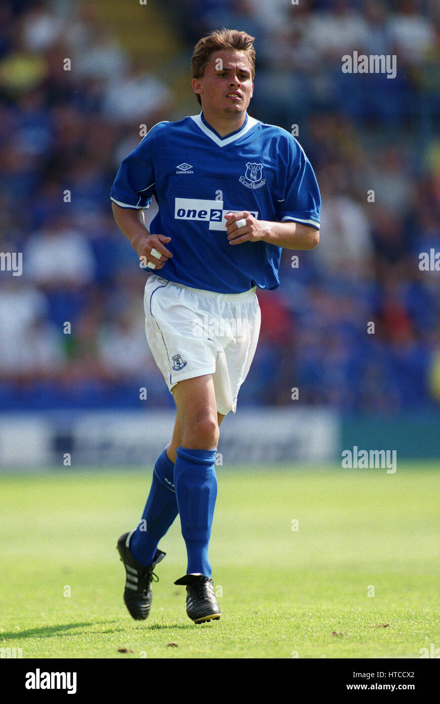 PETER DEGN EVERTON FC 31 July 1999 Stock Photo - Alamy