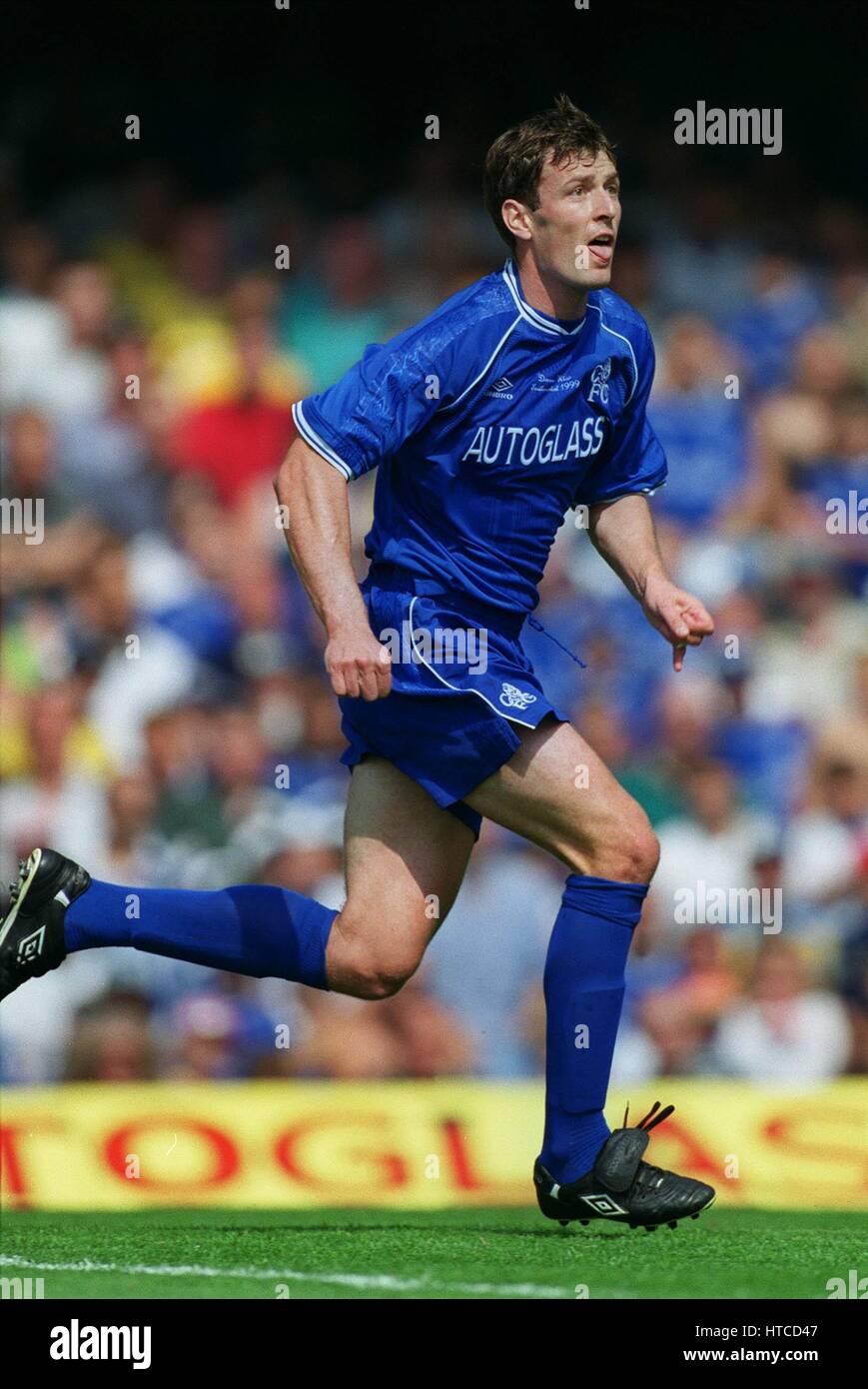 CHRIS SUTTON CHELSEA FC 31 July 1999 Stock Photo - Alamy
