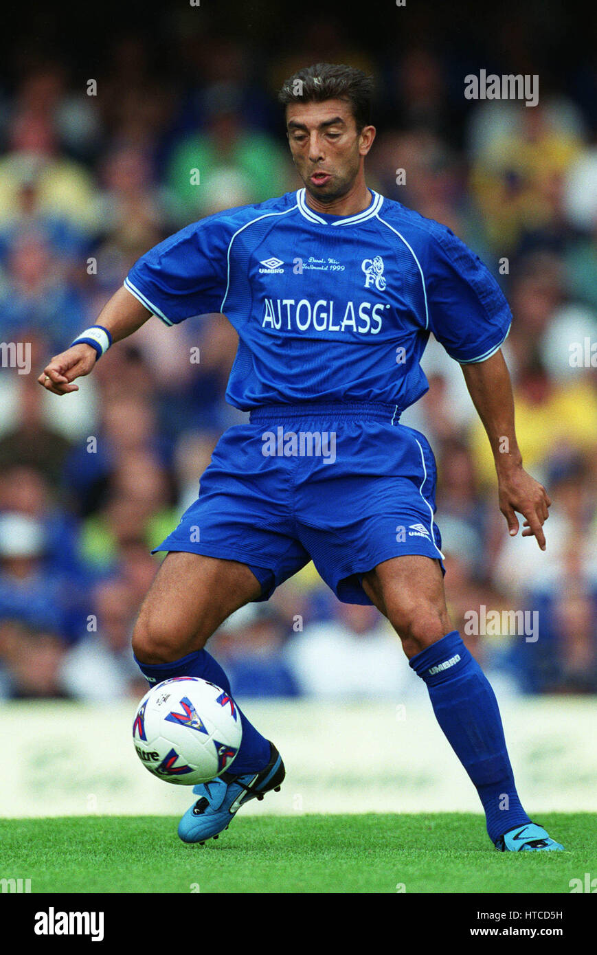 ROBERTO DI MATTEO CHELSEA FC 31 July 1999 Stock Photo - Alamy