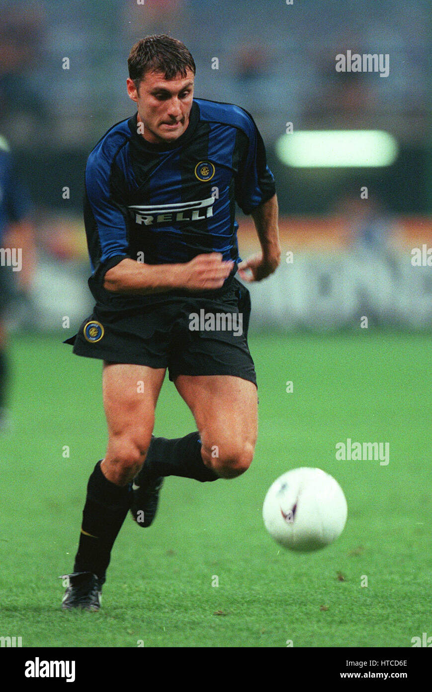 CHRISTIAN VIERI INTER MILAN FC 31 July 1999 Stock Photo - Alamy