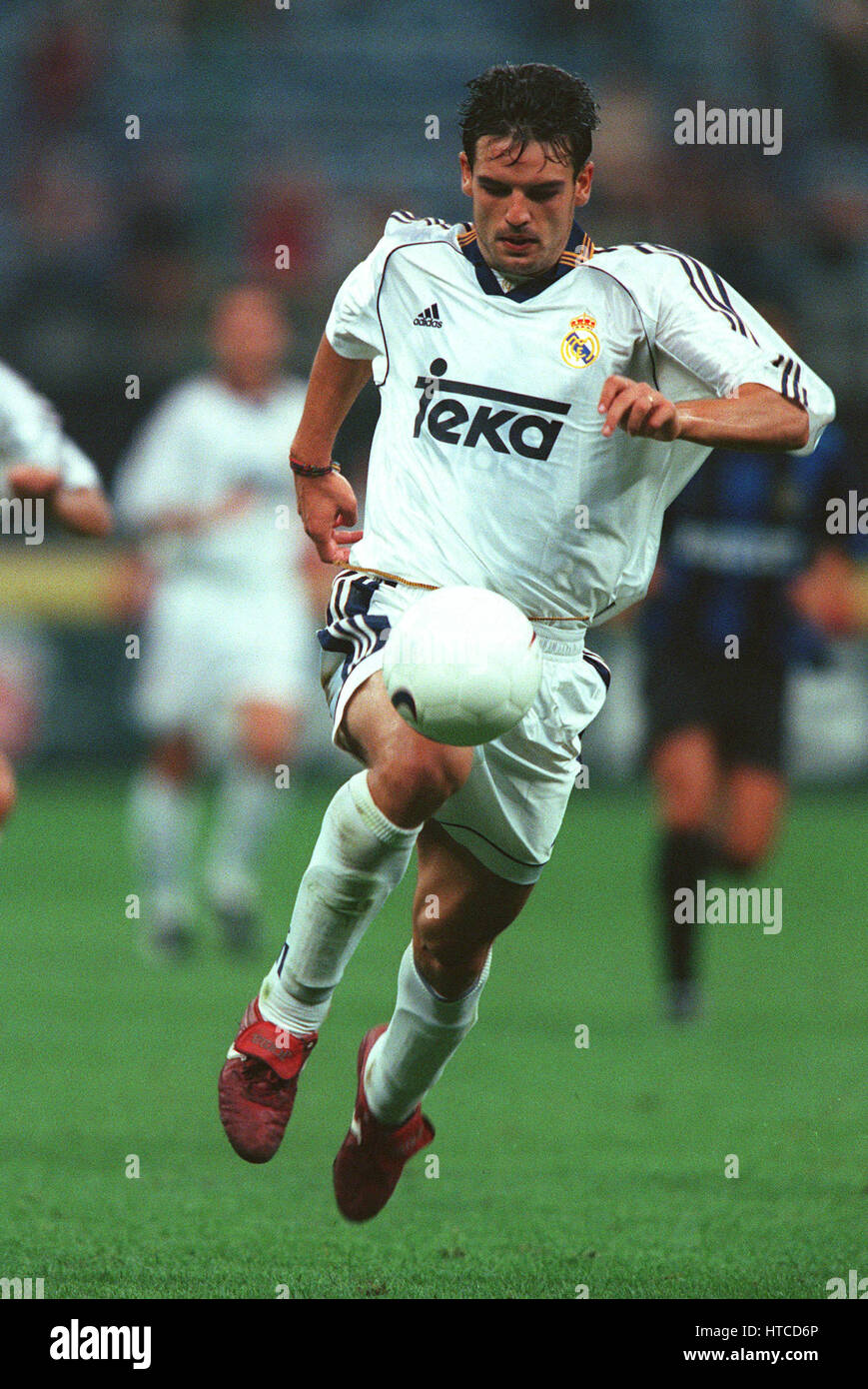 FERNANDO MORIENTES REAL MADRID 31 July 1999 Stock Photo - Alamy