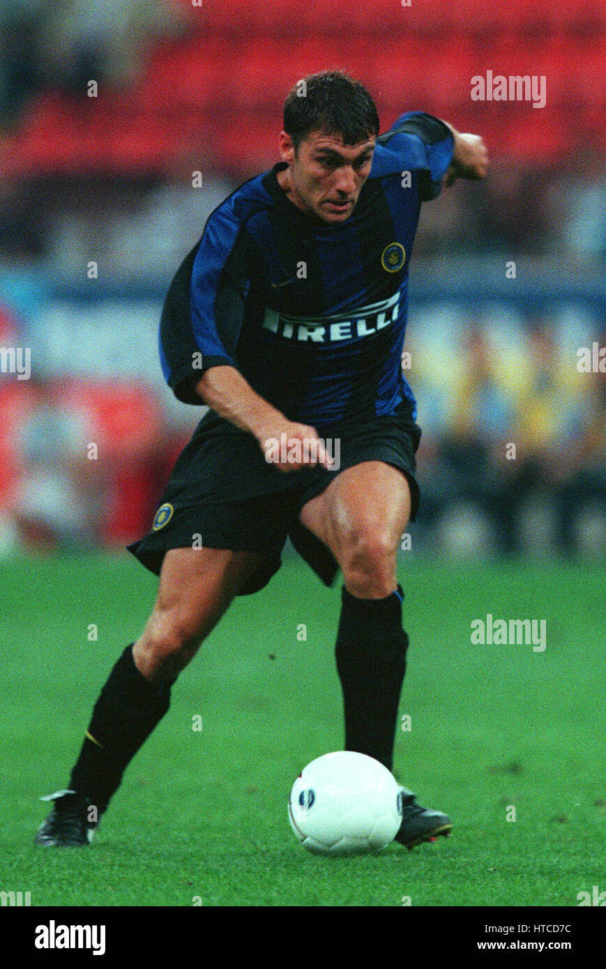 CHRISTIAN VIERI INTER MILAN FC 31 July 1999 Stock Photo - Alamy
