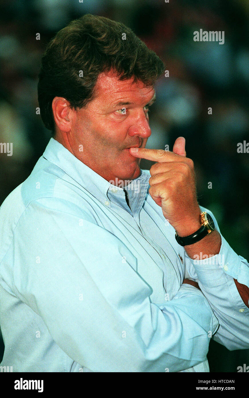 JOHN TOSHACK REAL MADRID COACH 01 August 1999 Stock Photo - Alamy