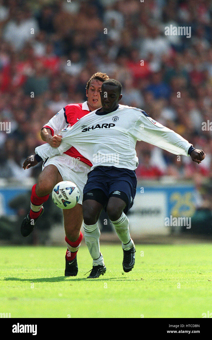 Dwight york 1999 hi-res stock photography and images - Alamy