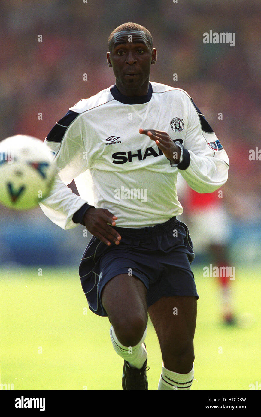 ANDY COLE MANCHESTER UNITED FC 01 August 1999 Stock Photo - Alamy