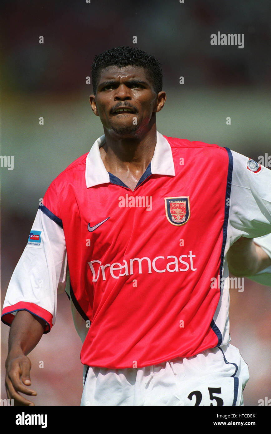 KANU ARSENAL FC 01 August 1999 Stock Photo - Alamy