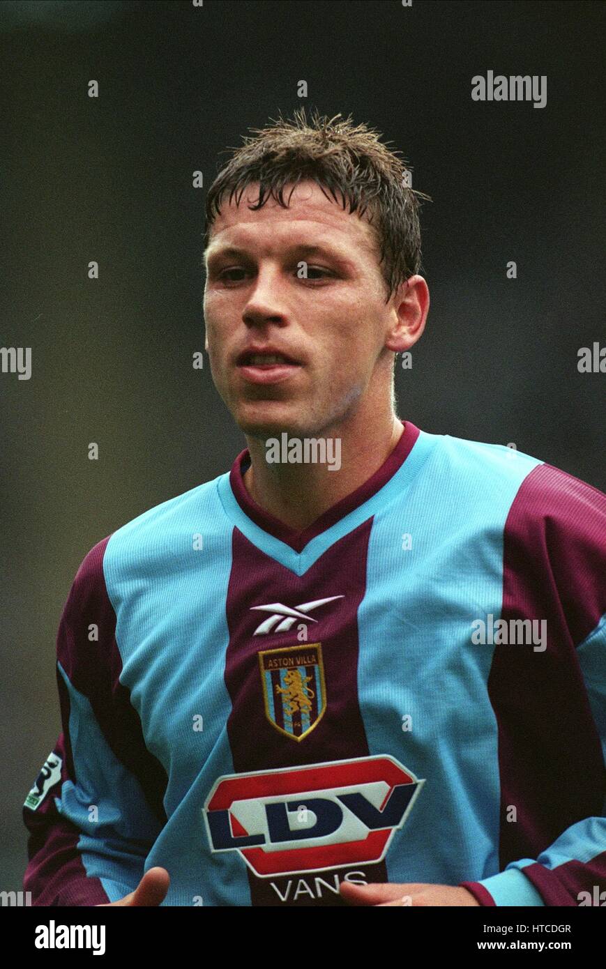 ALAN THOMPSON ASTON VILLA FC 07 August 1999 Stock Photo - Alamy