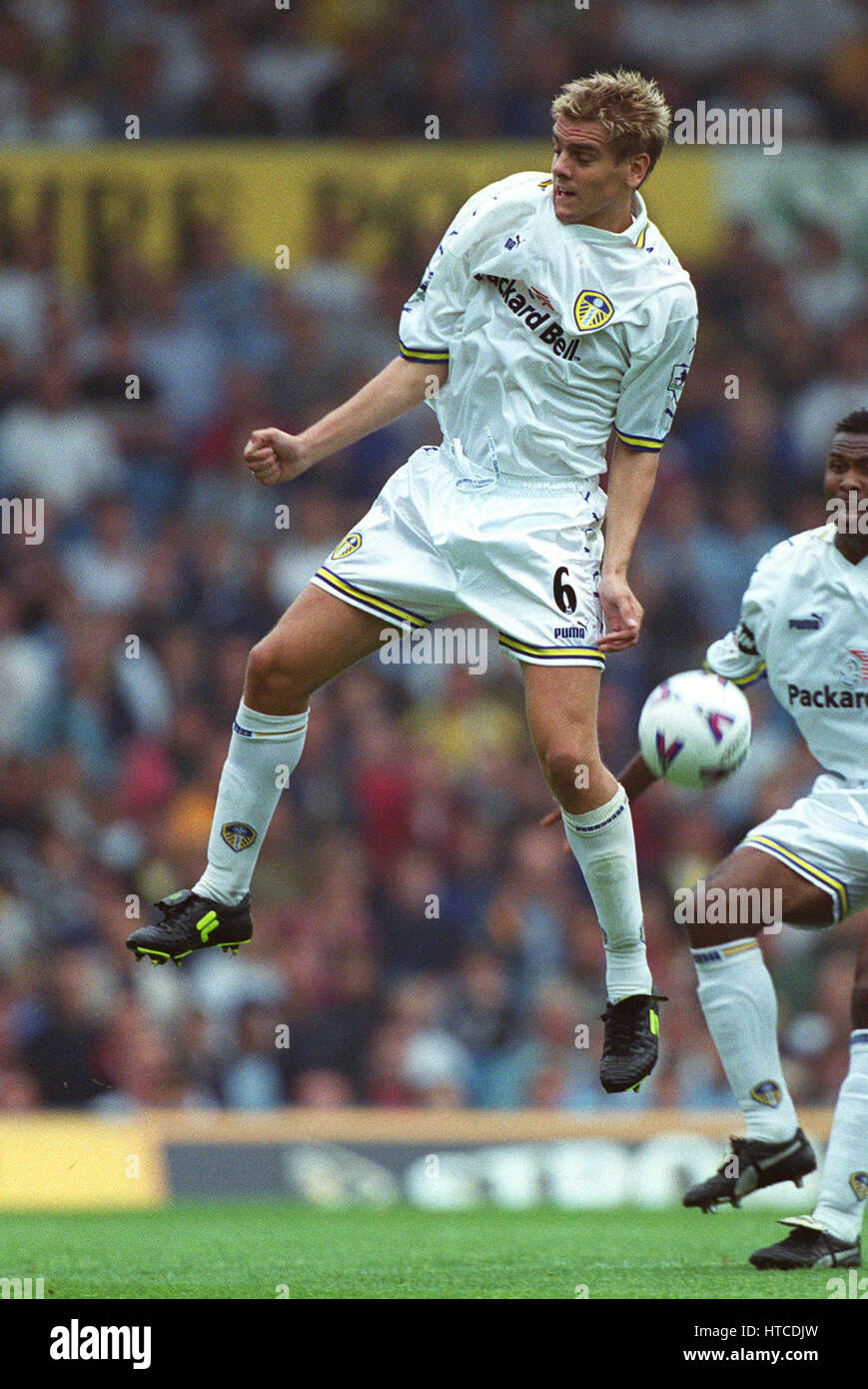 Jonathan woodgate leeds united fc hi-res stock photography and images ...