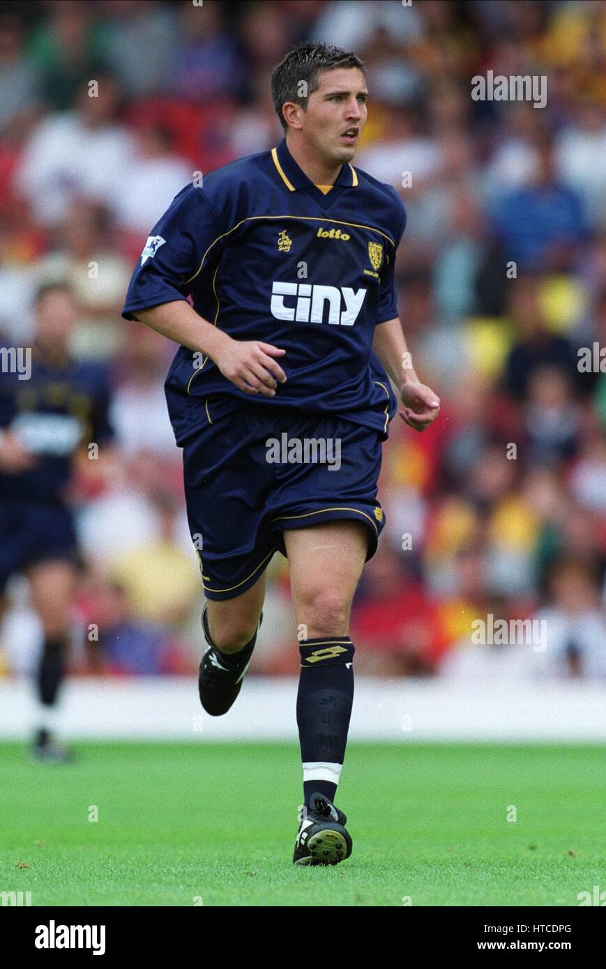 ANDY ROBERTS WIMBLEDON FC 07 August 1999 Stock Photo - Alamy