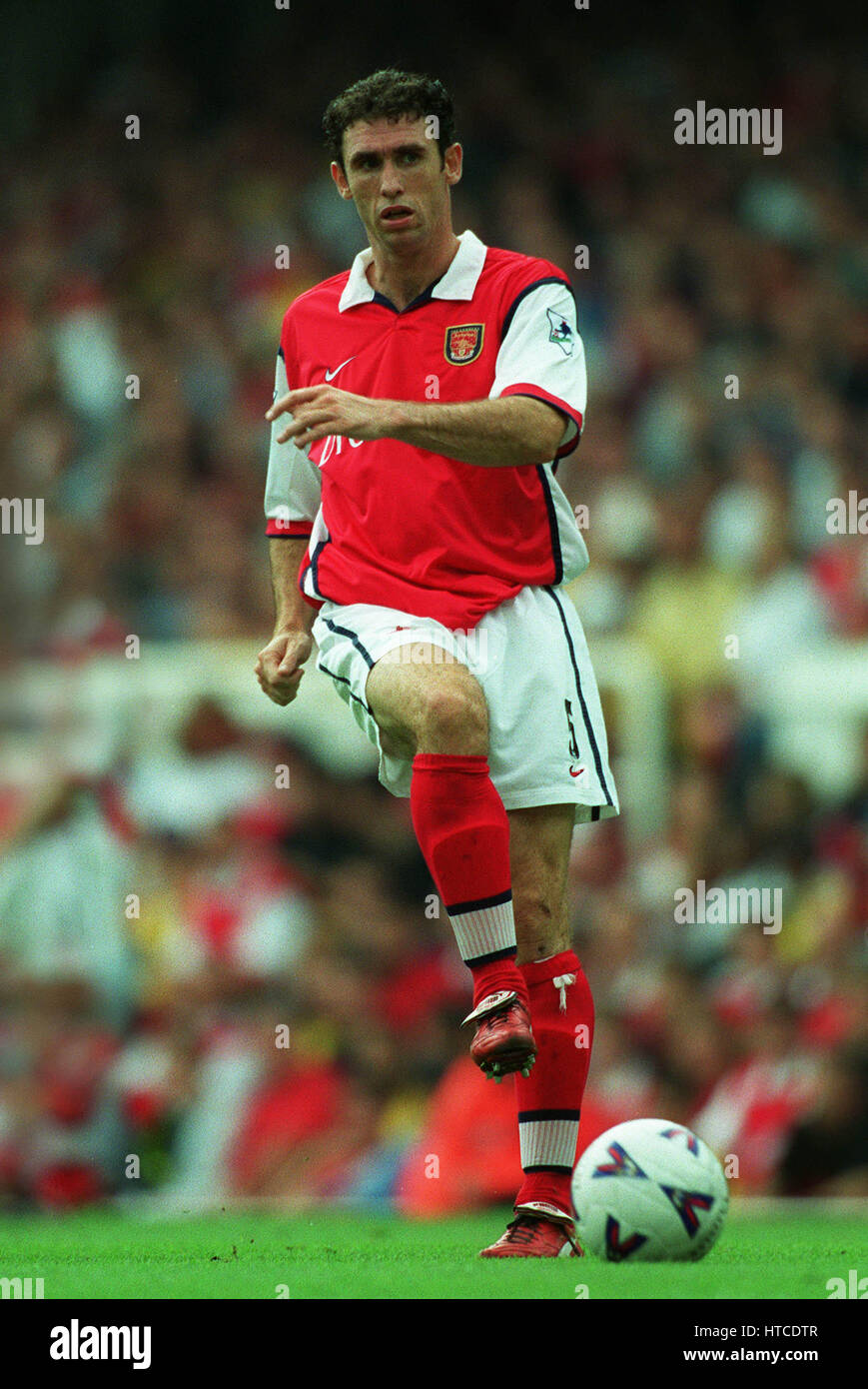 MARTIN KEOWN ARSENAL FC 07 August 1999 Stock Photo - Alamy