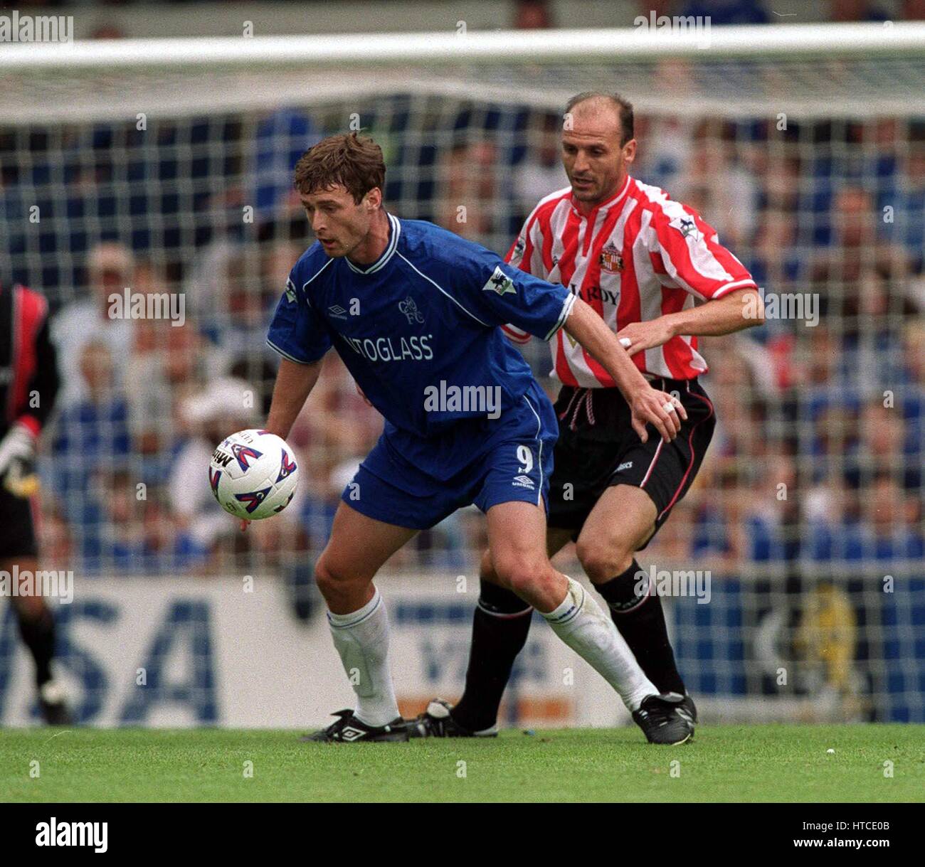 CHRIS SUTTON & STEVE BOULD CHELSEA V SUNDERLAND 07 August 1999 Stock ...