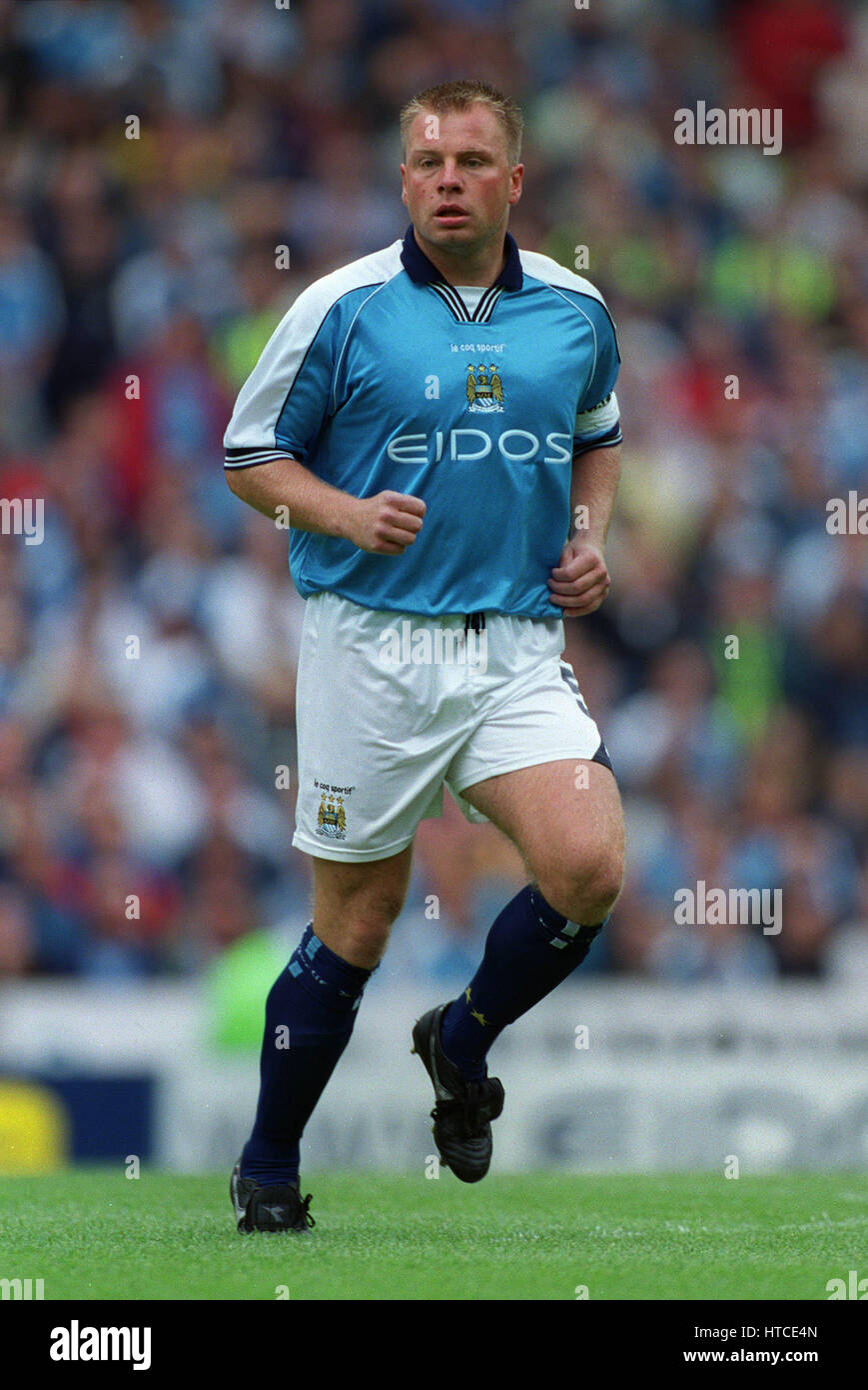 ANDY MORRISON MANCHESTER CITY FC 08 August 1999 Stock Photo - Alamy