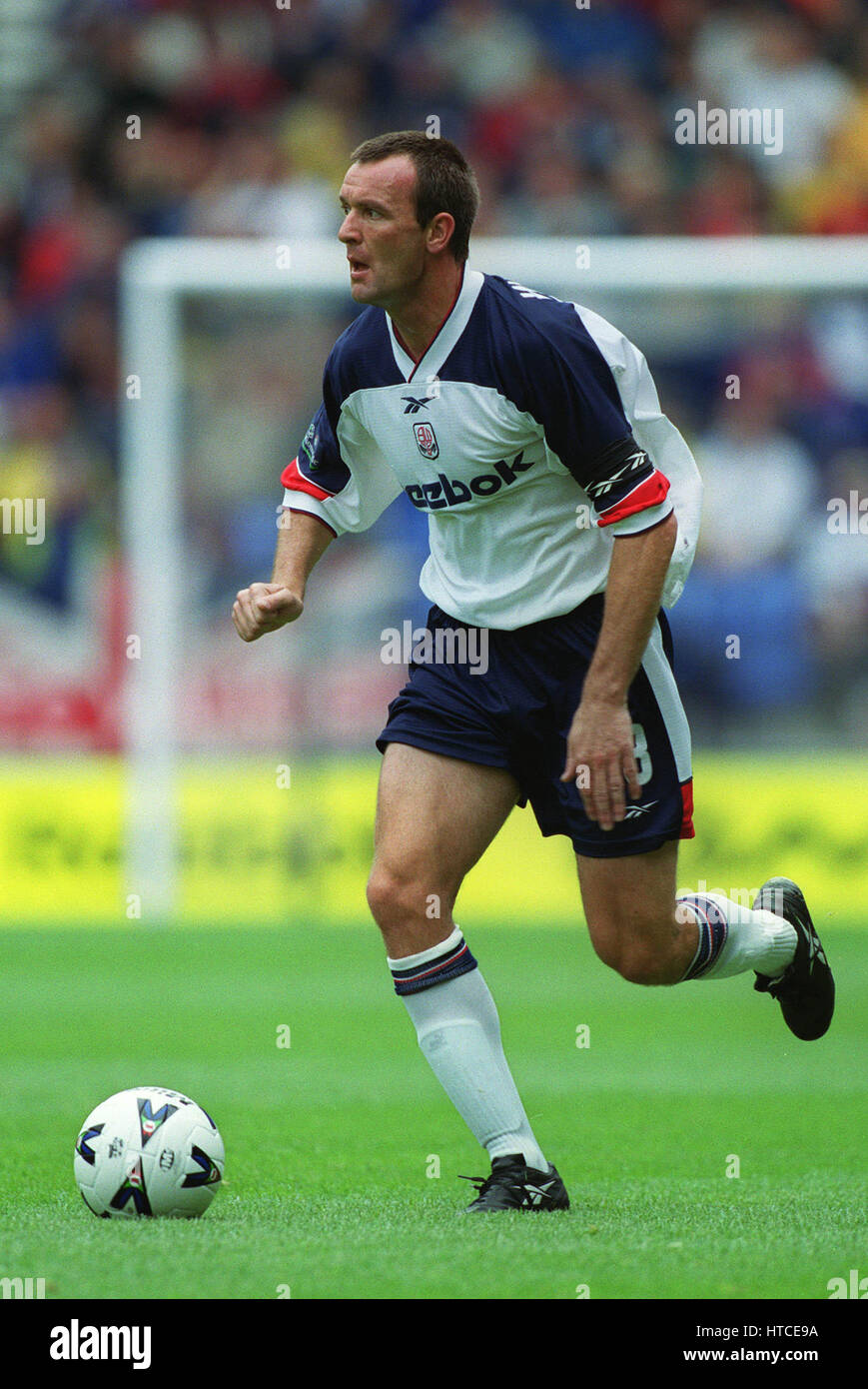 MIKE WHITLOW BOLTON WANDERERS FC 14 August 1999 Stock Photo - Alamy