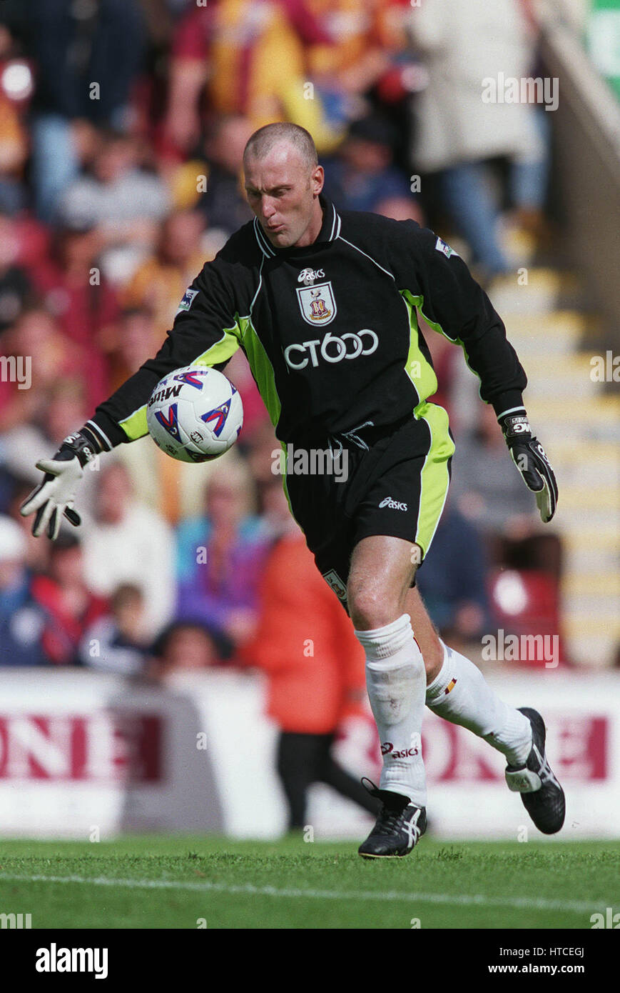 GARY WALSH BRADFORD CITY FC 14 August 1999 Stock Photo - Alamy