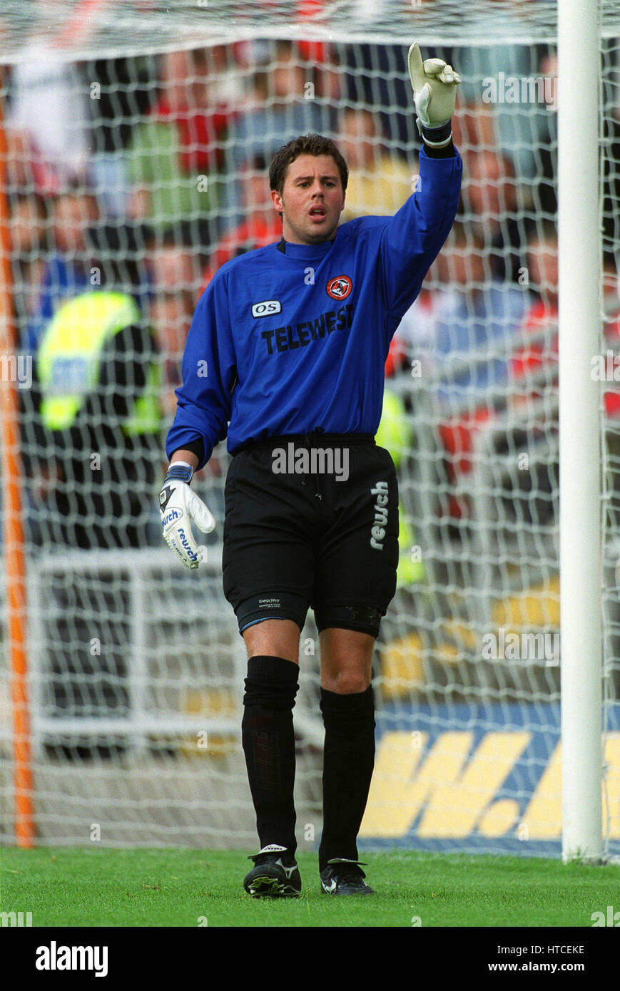 ALAN COMBE DUNDEE UNITED FC 15 August 1999 Stock Photo - Alamy