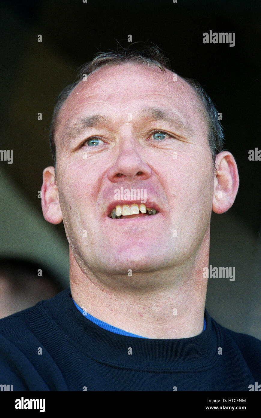 SANDY CLARK ST JOHNSTONE MANAGER 14 August 1999 Stock Photo - Alamy